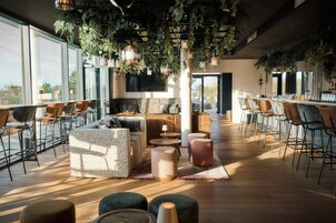 2 bares/lounges, este bar no terraço do hotel 