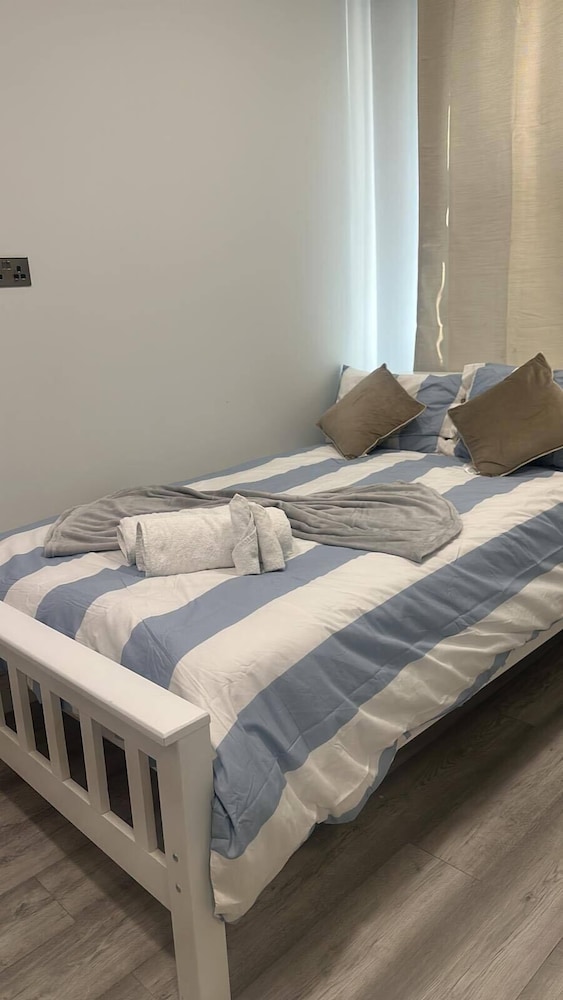 Studio Flat In London - Waterloo Station - London