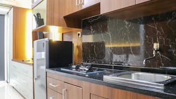 Estúdio | Cozinha privada | Geladeira grande, cooktop, panela elétrica de arroz