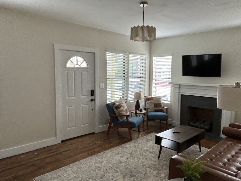 Fresh Remodel In Neighborhood With Great Architecture From Early 1900's. - Oklahoma City