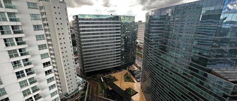 Estúdio Empresarial, 1 quarto, não fumadores, varanda | 1 quarto, roupa de alta qualidade, secretária, ferro/tábua de engomar