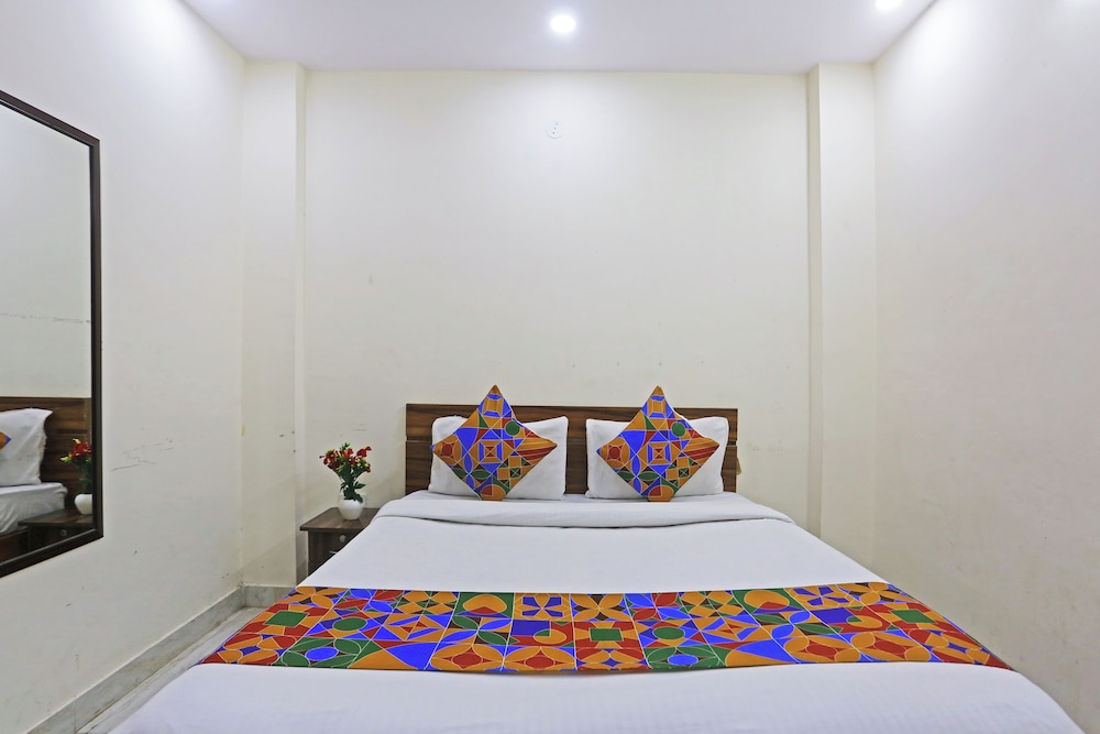 Hotel Twamev Couple Friendly Laxmi Nagar - Delhi
