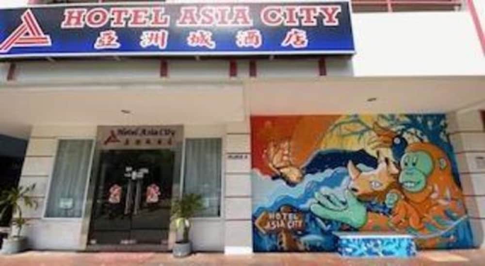 Oyo 90847 Hotel Asia City - Kota Kinabalu