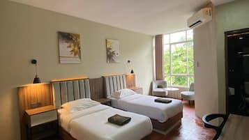 Quarto Twin Júnior | Wi-fi grátis, roupa de cama fornecida