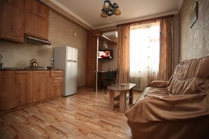 Apartamento superluxo | Cozinha privada | Geladeira, micro-ondas (mediante solicitação), produtos de limpeza