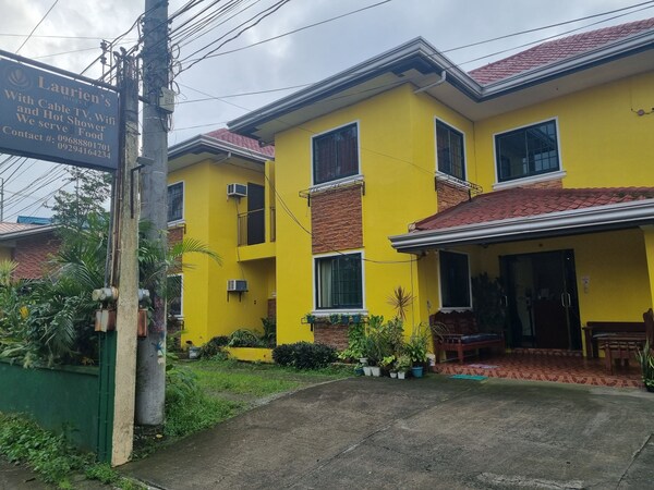 Laurien's Apartelle - Tagaytay