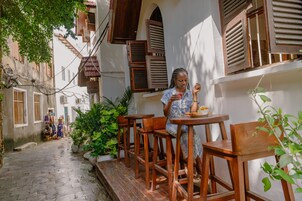 Pequeno-almoço continental diário incluído 