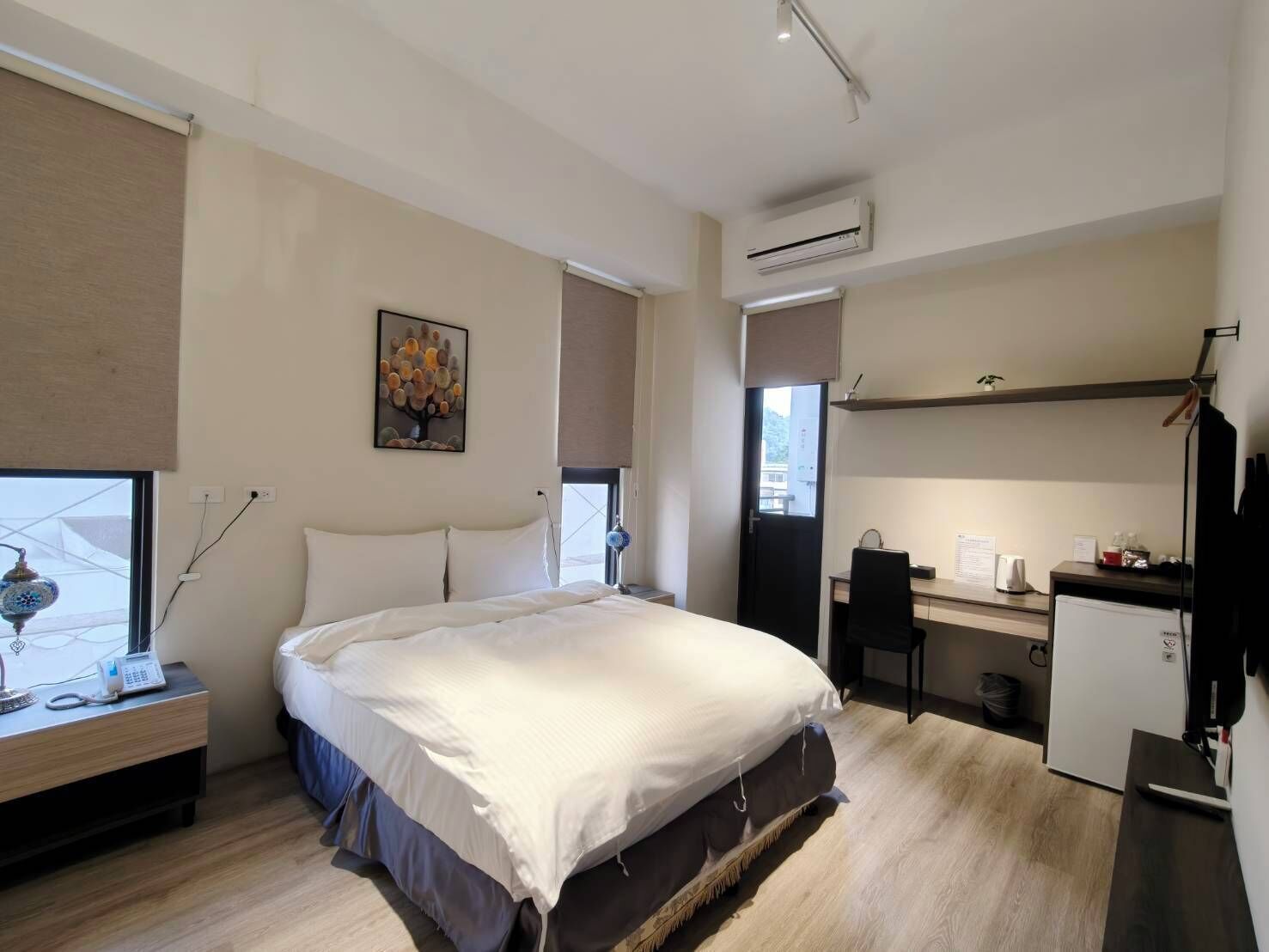 Quarto casal conforto, banheira | Wi-Fi de cortesia, roupa de cama