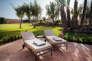 3 piscinas exteriores 