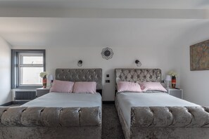 Quarto duplo família | Individualmente decorados, individualmente mobiliados