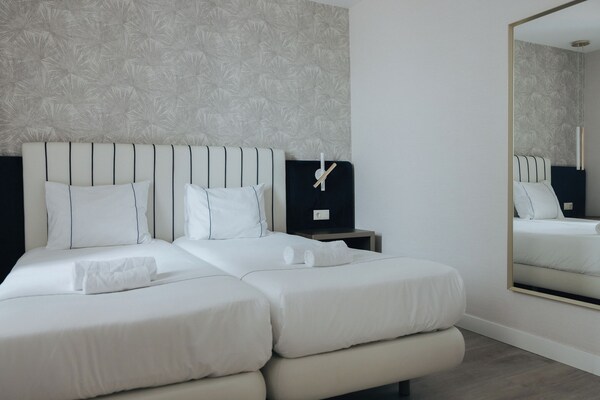 M’ar De Ar Auria - Lisbon