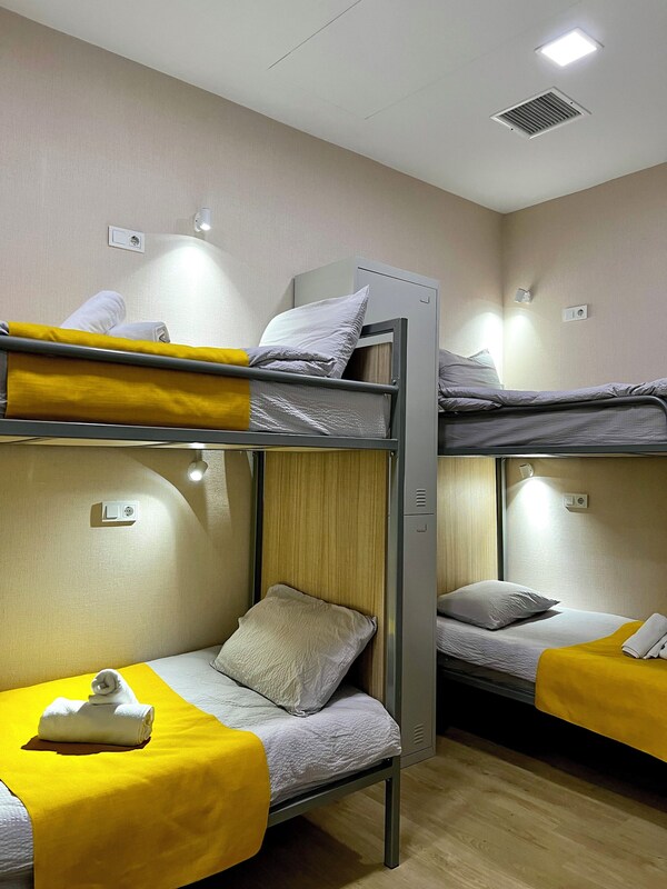 8 Queen Tamar Ave - Tbilisi