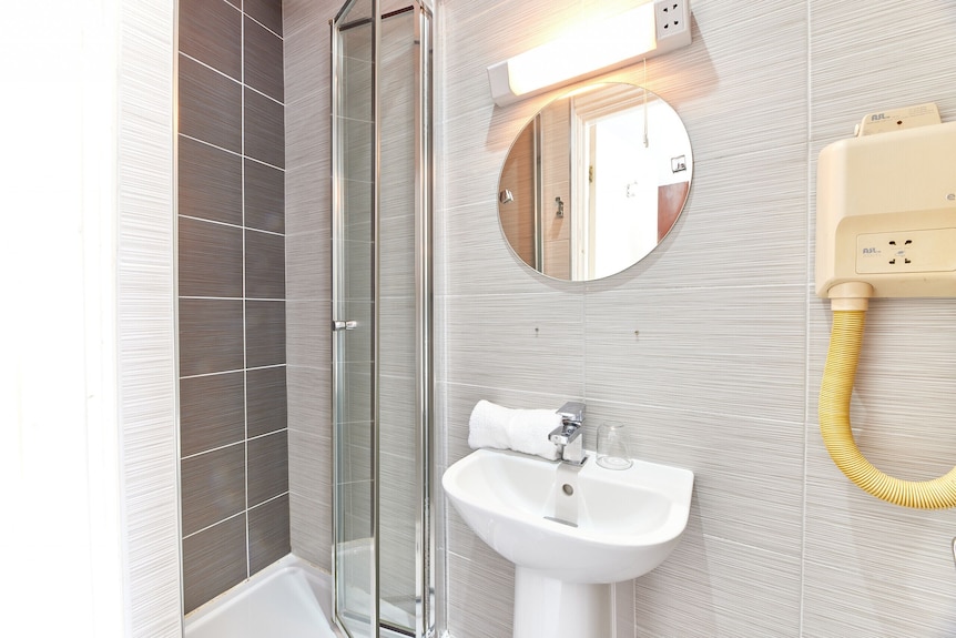 Properties Unique | Dene Rooms Family 31 - Escocia