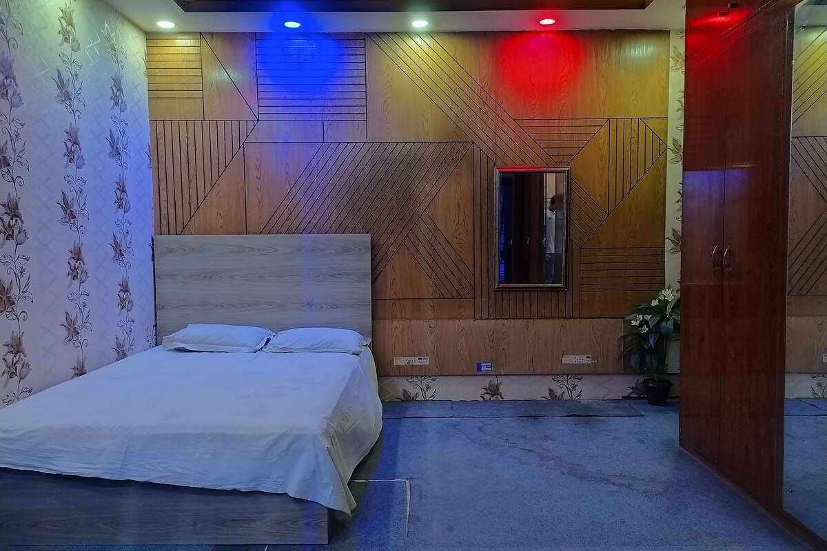 Duplex luxo | 1 quarto, Wi-Fi de cortesia, roupa de cama