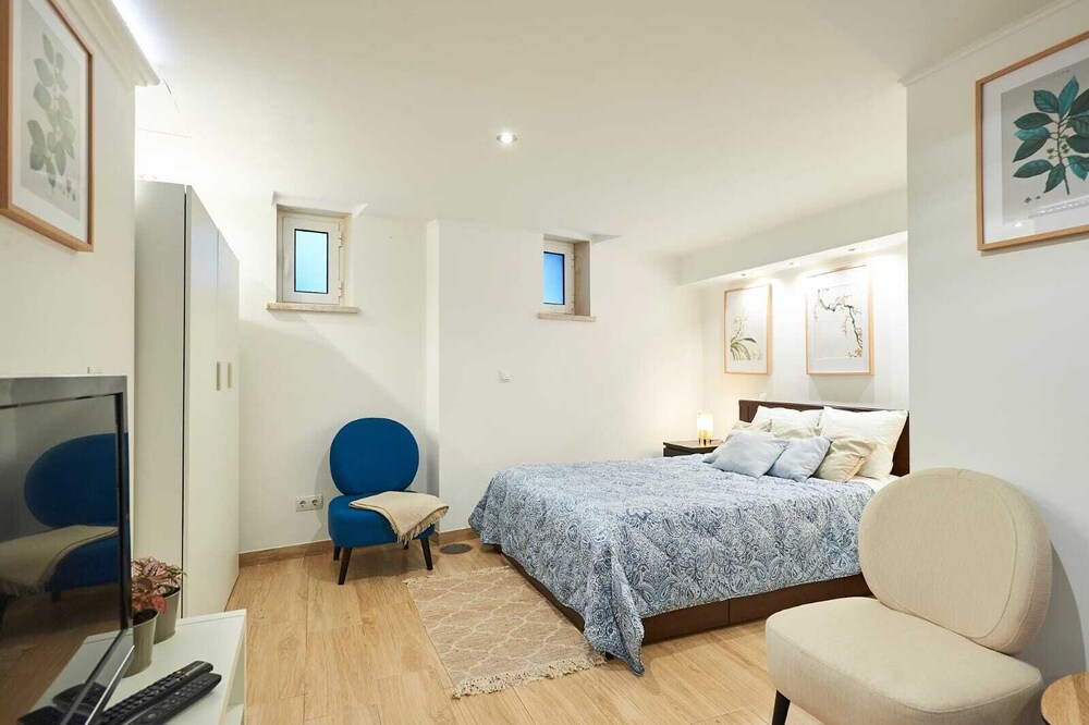 Charming studio in the classic Bica neighbourhood - Lisbon District | Vrbo