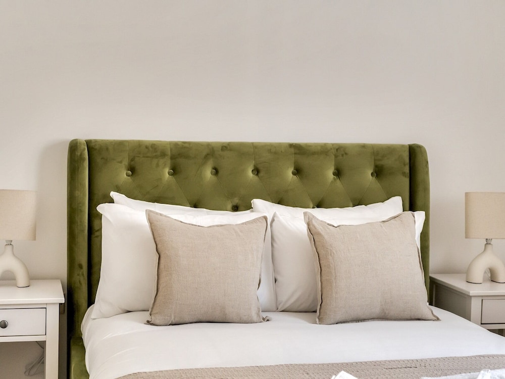 Pass The Keys | Stylish 2 Bed Apartment Parking Oxford - Headington - Oxford