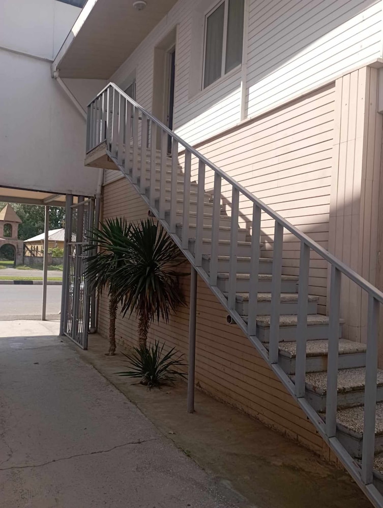 Hotel Nikea Paradiso - Kutaisi