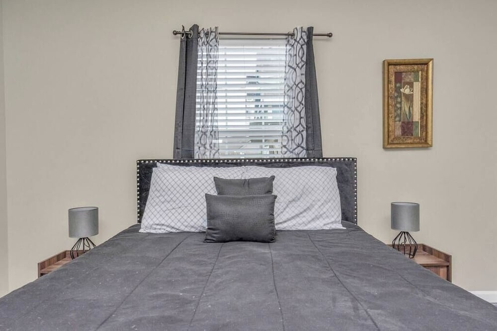 Comfy+lovable Home|near Dwntwn Hou| Fast Wi-fi - Houston, TX