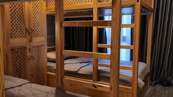 Dormitório compartilhado, somente para mulheres (4 Bunk Beds) | Roupa de cama