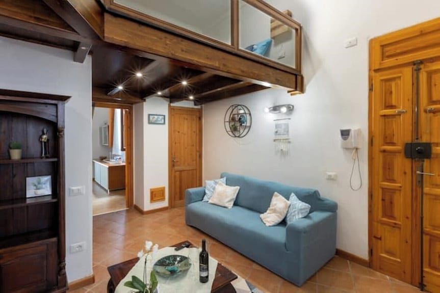 1 Bedroom Apartment In Cagliari - カリアリ