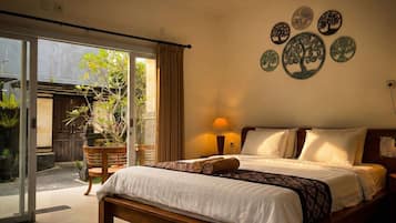 Quarto casal standard | Escrivaninha, Wi-Fi de cortesia, roupa de cama