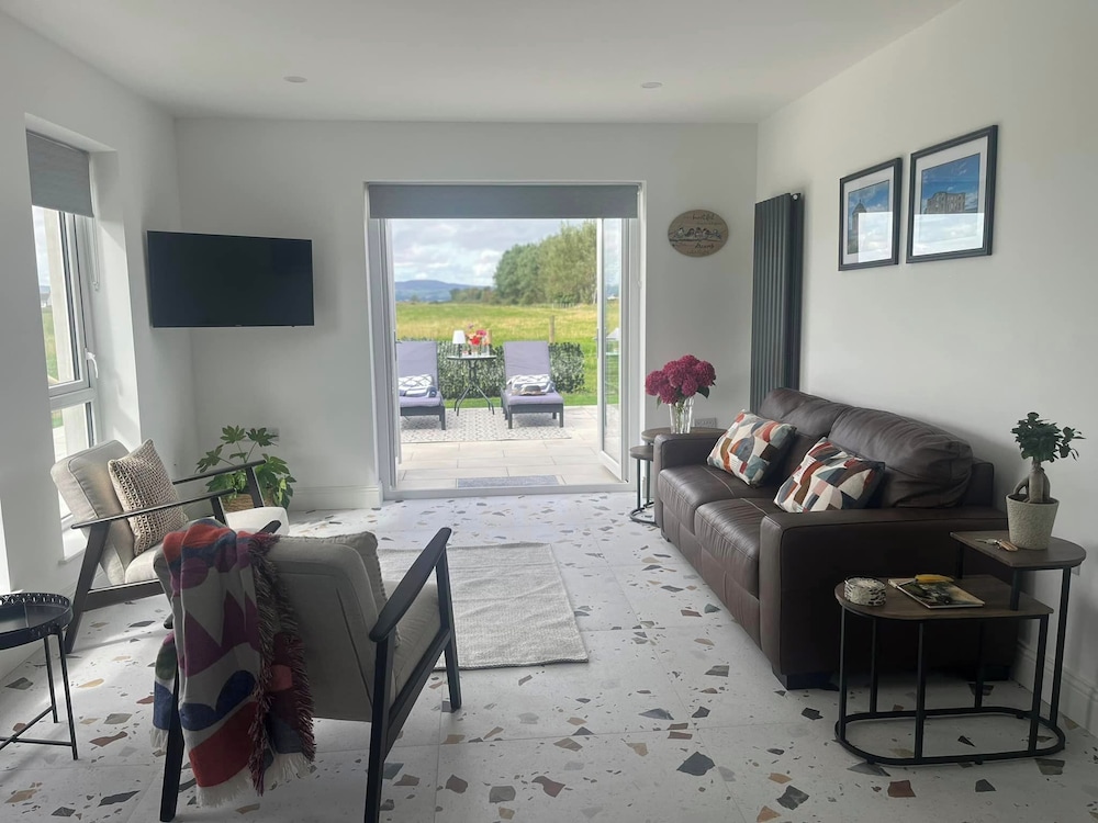 Magilligan - Cottage - Sleeps 6 - Parking - Garden - Escocia