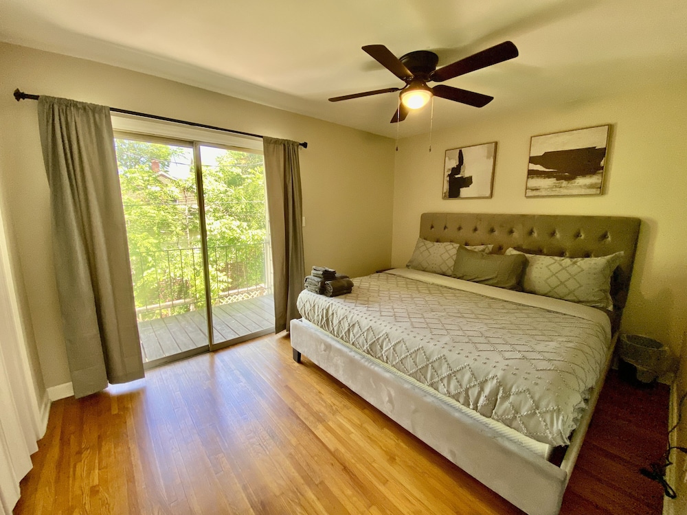 Modern Townhome W/ Balcony Walk To Fuse Stadium - Gastonia, NC