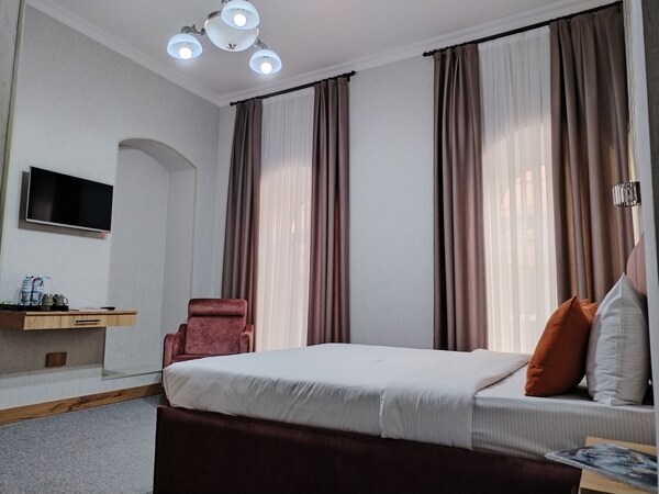 Pera Hotel Baku - Baku