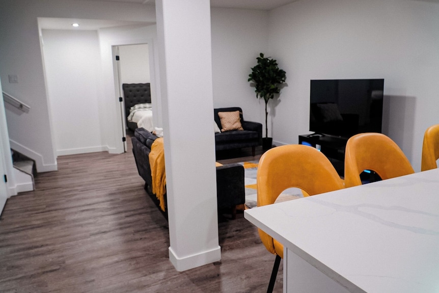 Executive , Serene, Beautiful 2 Bedroom Basement Apartment - Fort Saskatchewan