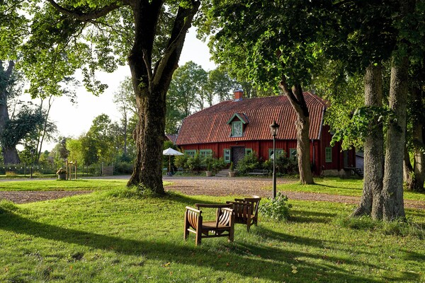 Kungs Starby Gård Bed & Breakfast - Vadstena