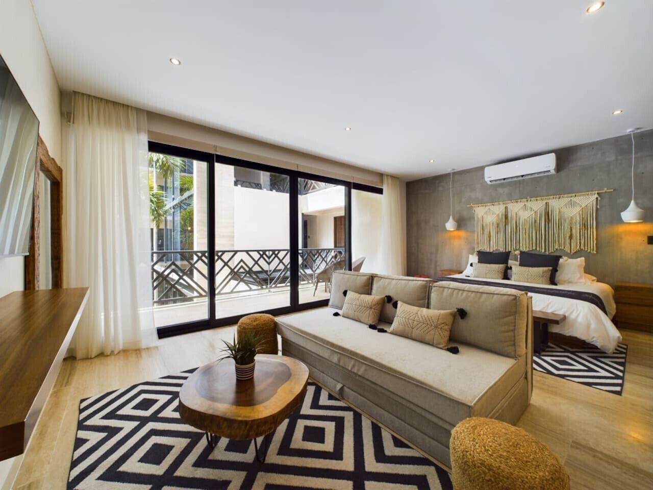 Luxury 2br In Vip Residence With Rooftop Pool & Fitness Center Access - Playa Paraiso