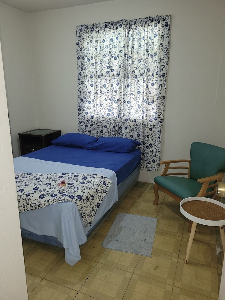 Cozy 1-bedroom apartment in wonderful Weston with WiFi - Weston | Vrbo