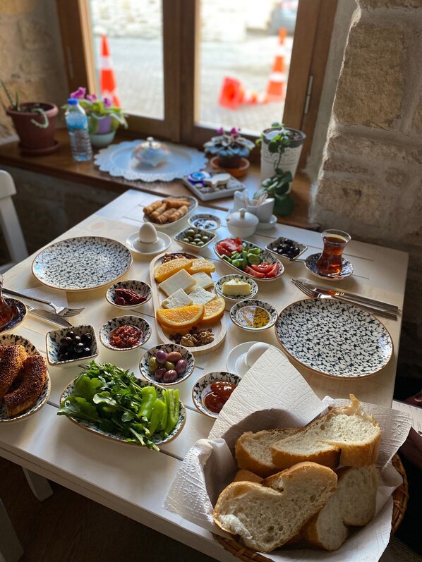 Café da manhã continental grátis todos os dias