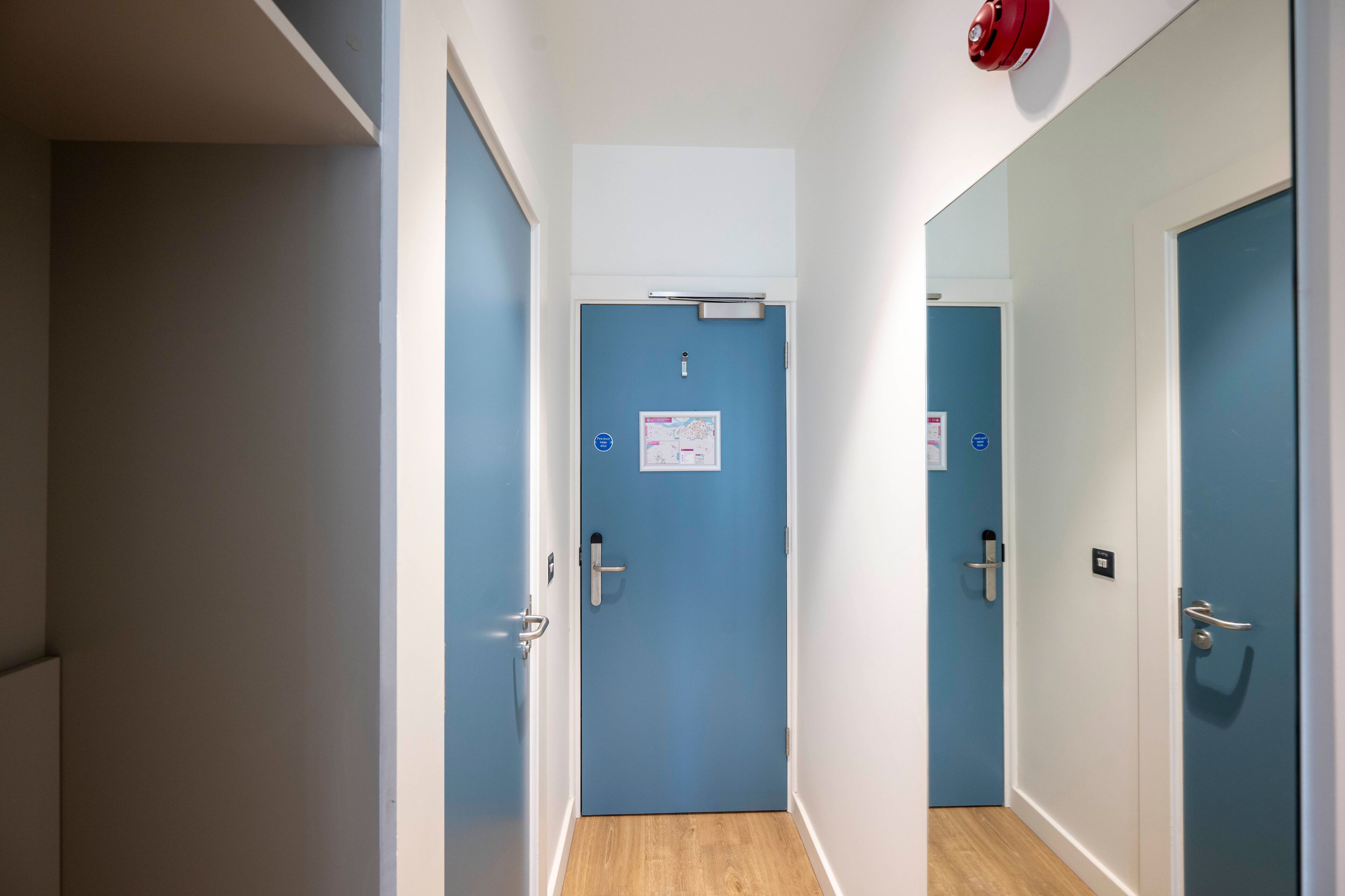 Quarto Duplo Standard | Guarda-roupa