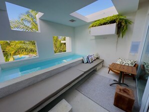 Quarto casal ou duplo superior | Frigobar, cofres nos quartos, escrivaninha, quartos à prova de som