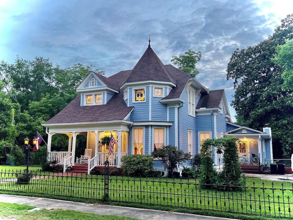 Benefield House Bed & Breakfast - Mississippi