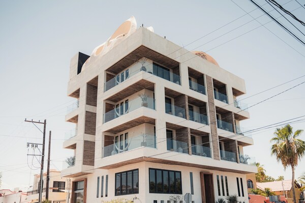 Republica Pagana - Adults Only - La Paz