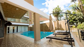 Piscina externa