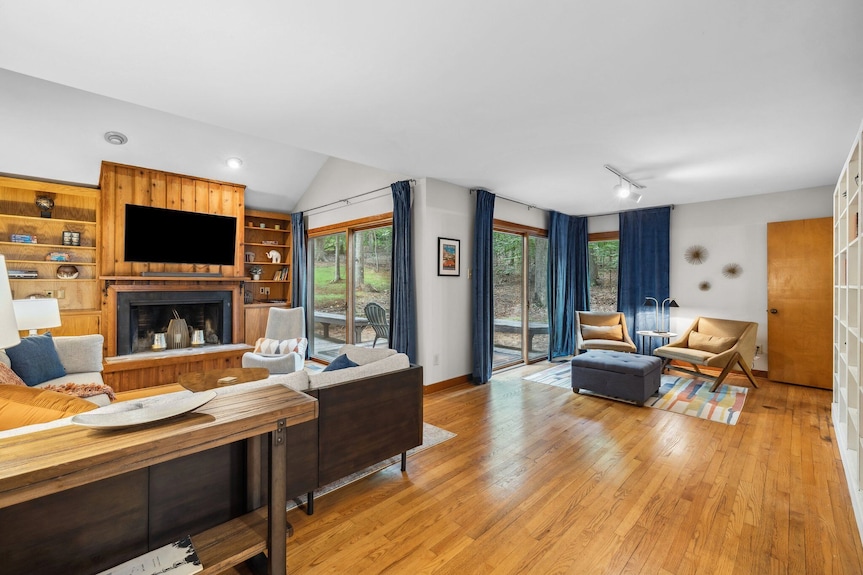 Unique And Private Home In Chapel Hill - Chapel Hill, NC