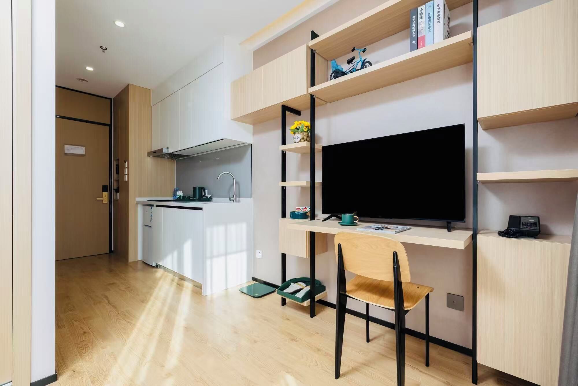 Quarto econômico | Roupas de cama premium, edredons de pluma