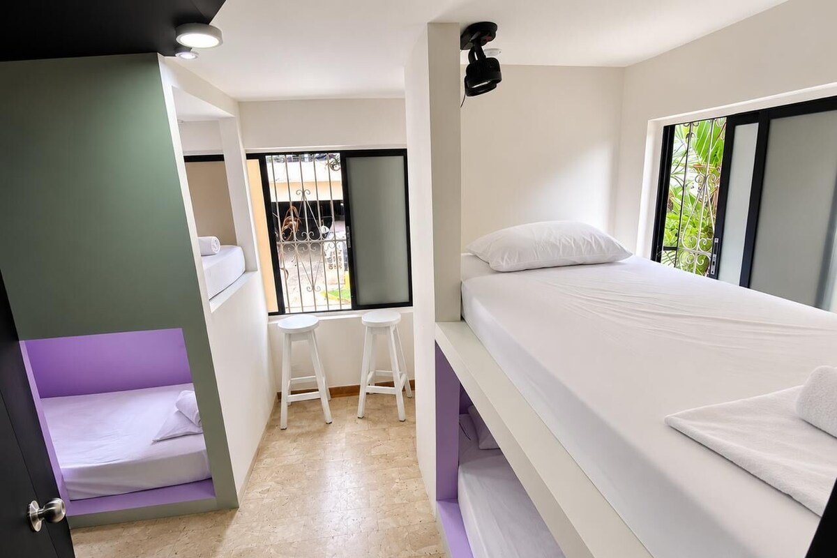Dormitório Partilhado Económico | Cortinas/cortinados opacos, Wi-fi grátis, roupa de cama fornecida 