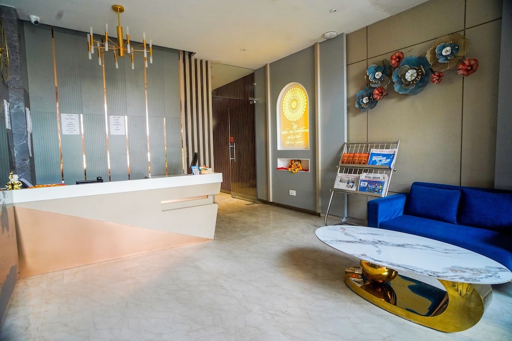 Hotel Familia - Lucknow