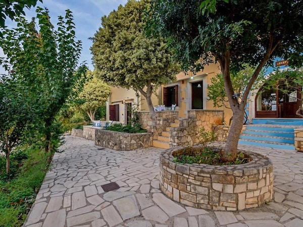 Group Accommodation In Crete Separate Houses - Kreta
