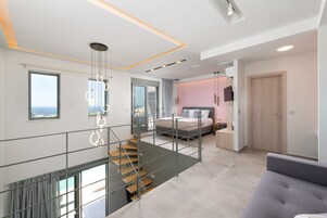 Dúplex | Camas de colchão pillowtop, secretária 