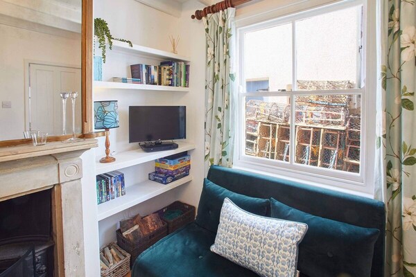 Host Stay Gun Gutter House - Staithes