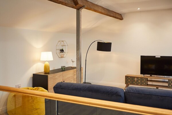 Host Stay Apartment C Cornerhouse Apartments - Saltburn-by-the-Sea