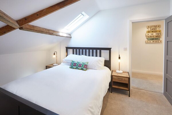 Host Stay Apartment B Cornerhouse Apartments - Saltburn-by-the-Sea