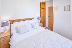 Casa, acessível | 2 quartos, secretária 