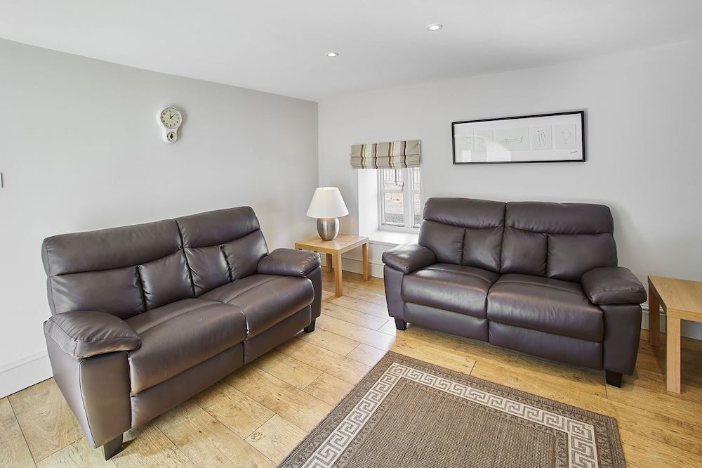 Host Stay Mill - Derwent Reservoir