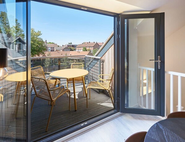 Apartamento | 2 quartos, escrivaninha